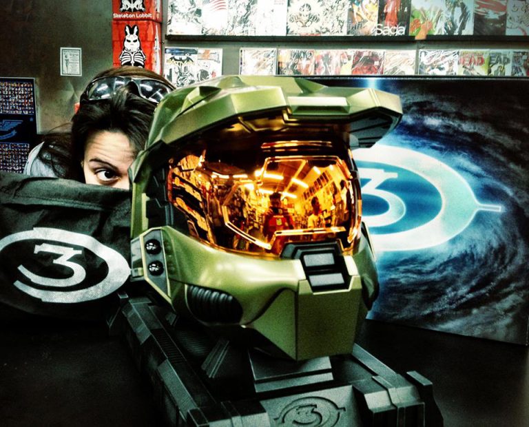 Terminator Endoskeleton Review! - TATE'S Comics + Toys + More